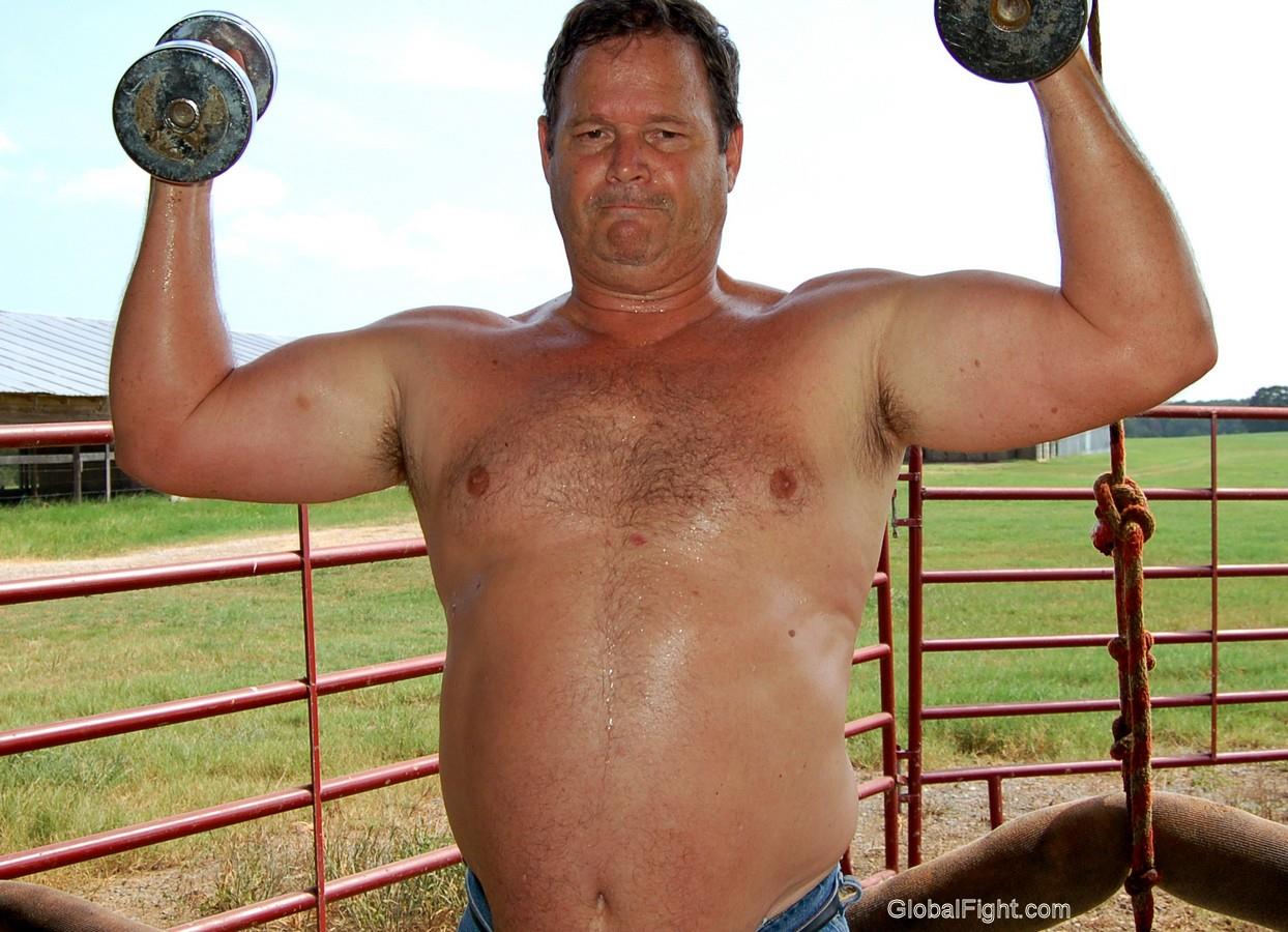 dotPhoto Album - wrestlerswrestling - Musclebears Hairychest Mens Gallery